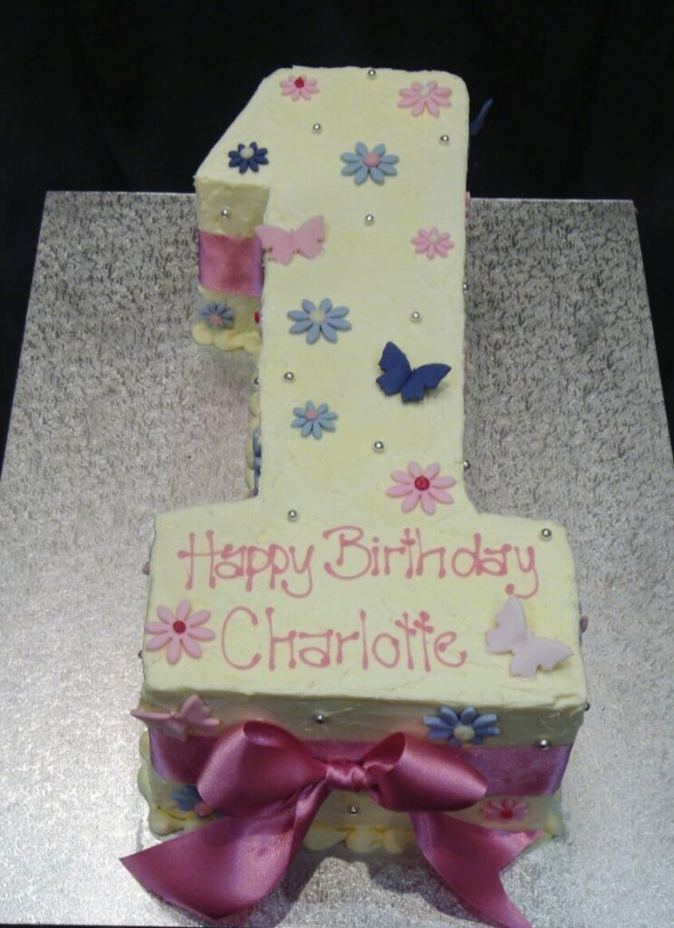 Number 1 Shape with Daisies and Butterflies – Heidelberg Cakes
